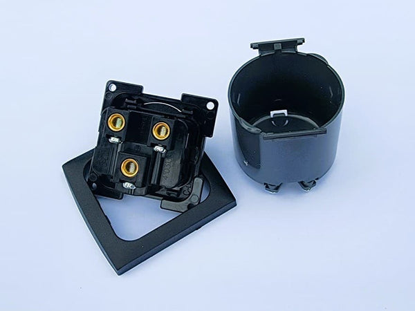 C-Line 230V Power Socket Earth Pin Switched