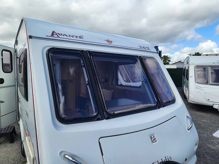 Caravan Window Replacement – Smile Caravans NZ